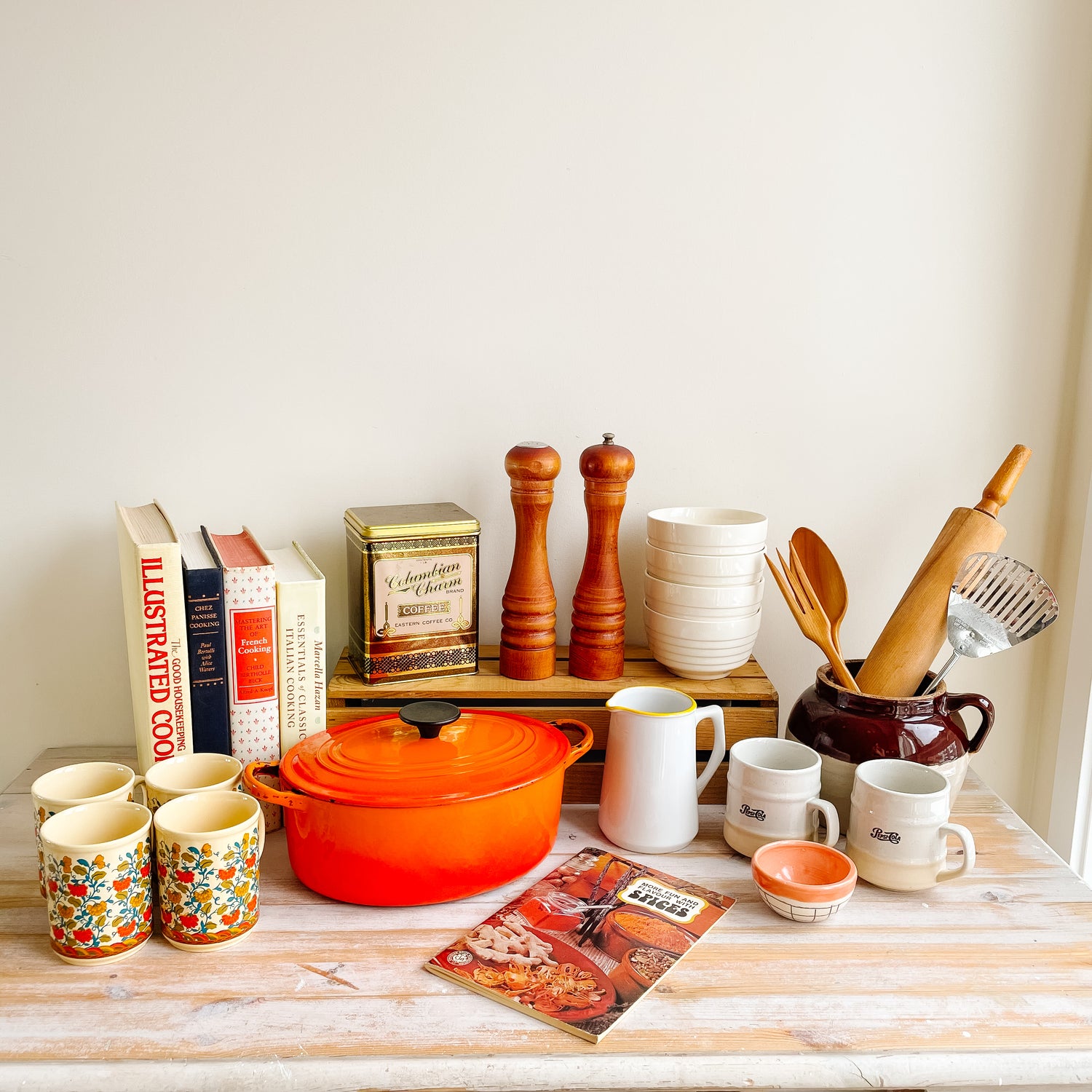 Dwelling on the Past - Vintage and Pre-Loved Home Decor and Furniture